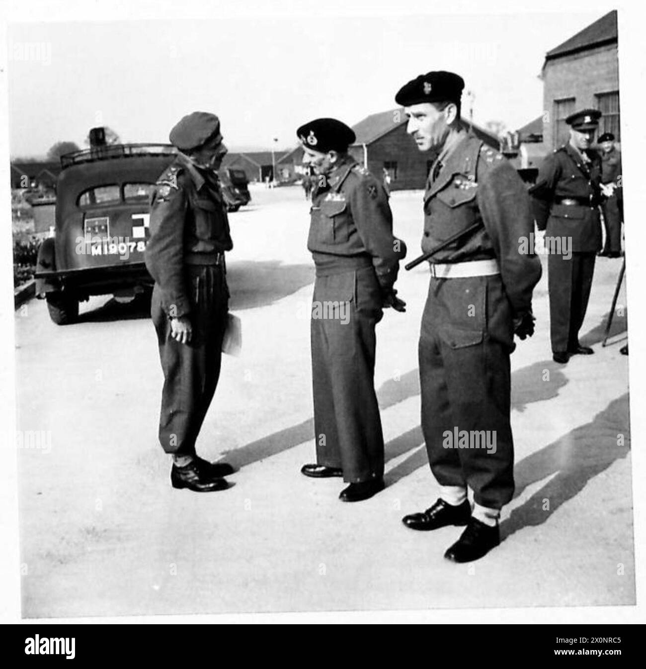 General Montgomery speaks with Lieutenant Colonel R.J.K. Fenton ...