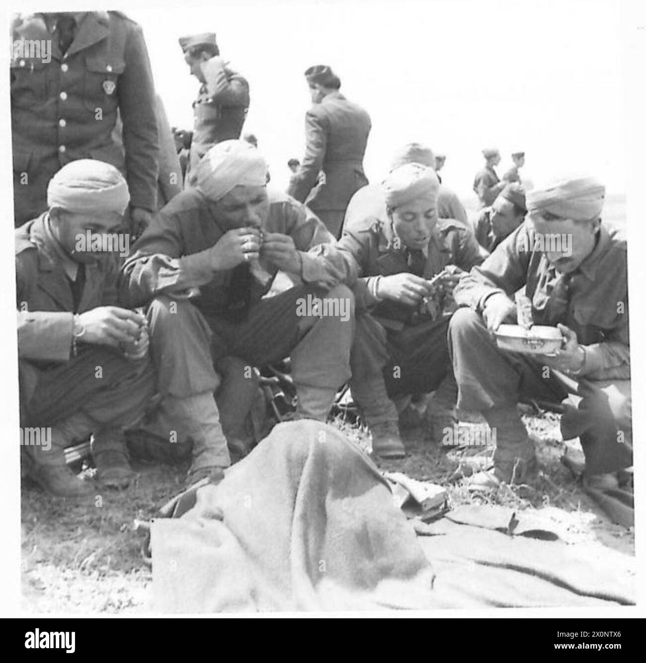 Algerian soldiers Cut Out Stock Images & Pictures - Alamy