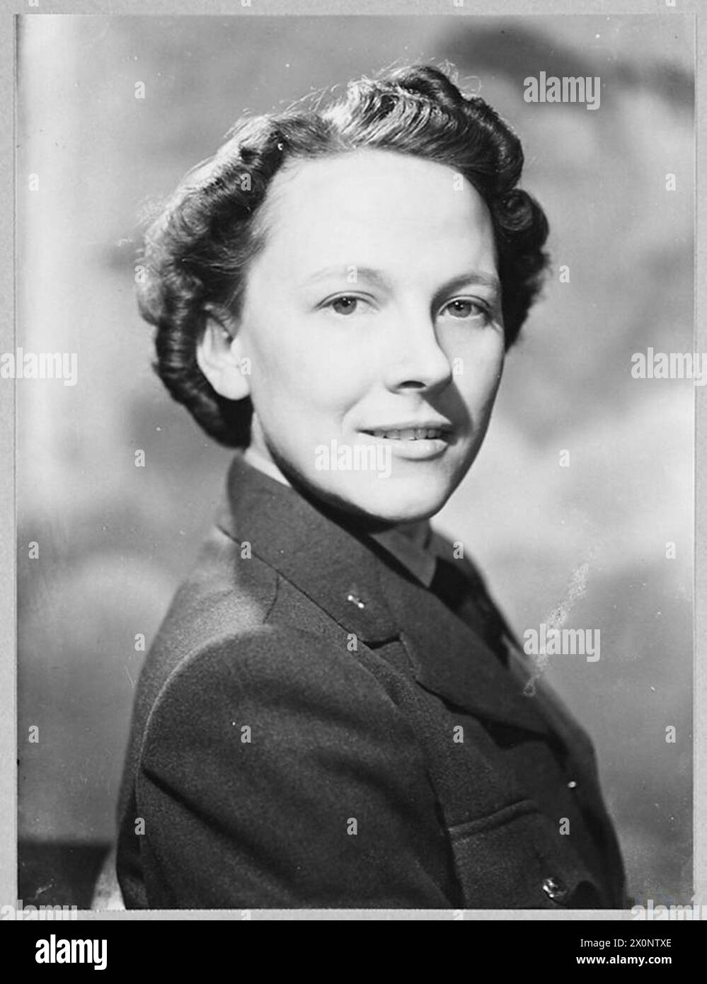 PORTRAIT STUDY of GROUP OFFICER P.C. GREIG, W.A.A.F. - See A.M ...