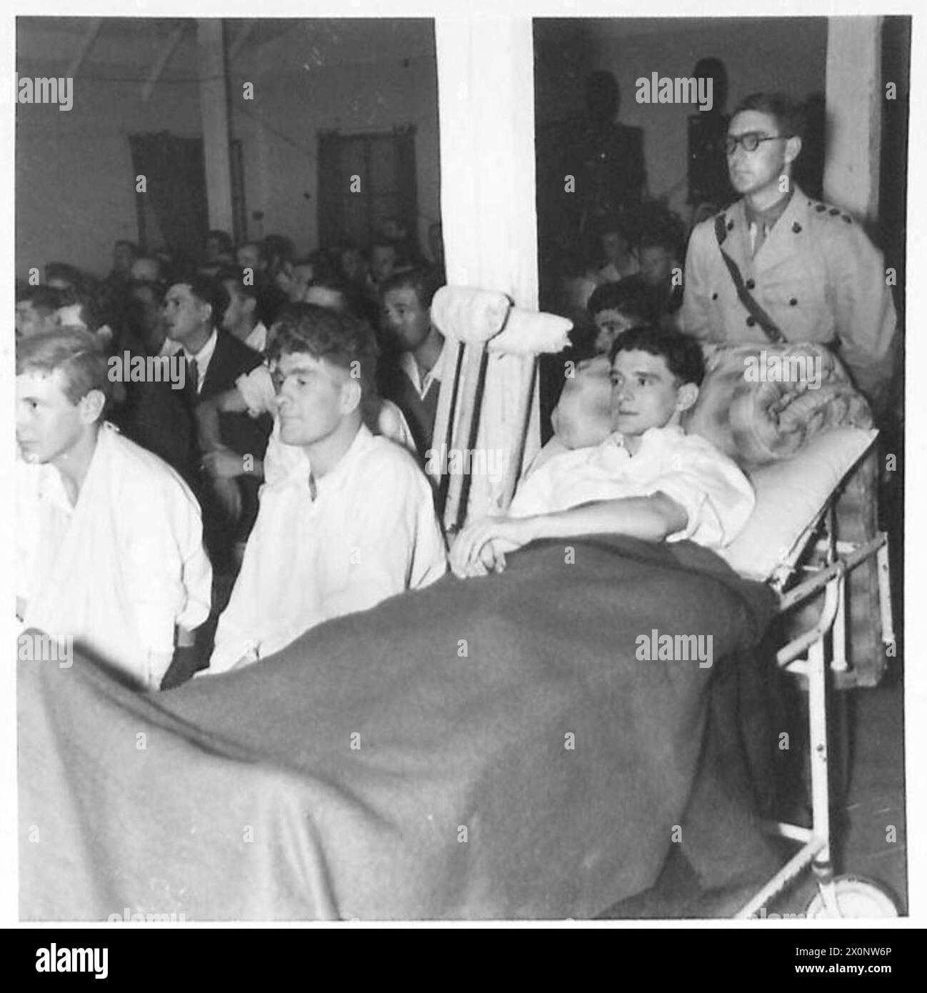 FILM SHOWS FOR WOUNDED SOLDIERS - Soldier patients of a hospital ...