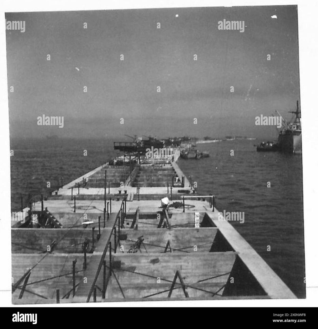 Rhino Ferry loaded with dredger Burlo and Phoenix breakwater equipment ...