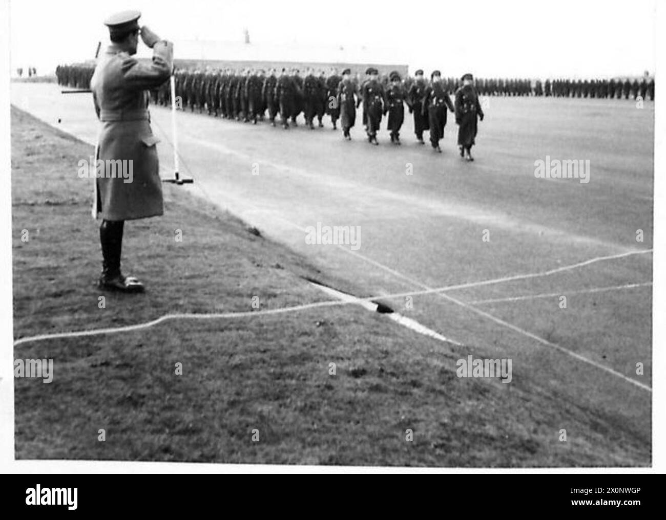 THE COMMANDER IN CHIEF VISITS A NEWFOUNDLAND REGIMENT - The Commander ...