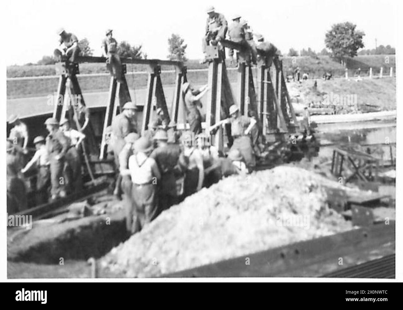 Labor framework Cut Out Stock Images & Pictures - Alamy