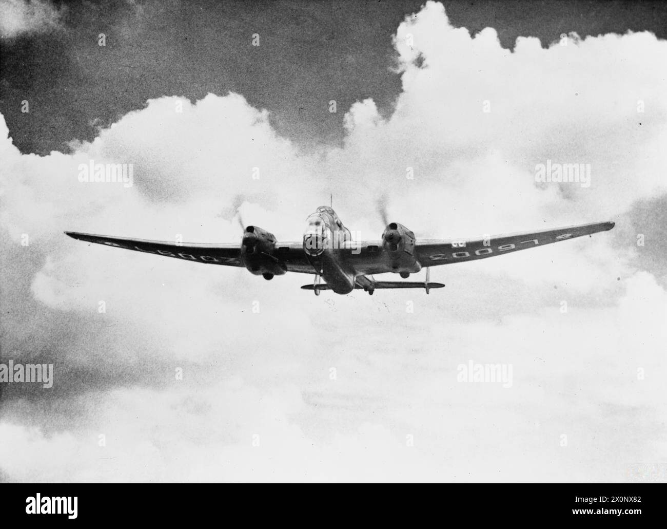 HEREFORD (HANDLEY PAGE) - 2 x 1000 hp Napier Dagger VIII engines Stock ...