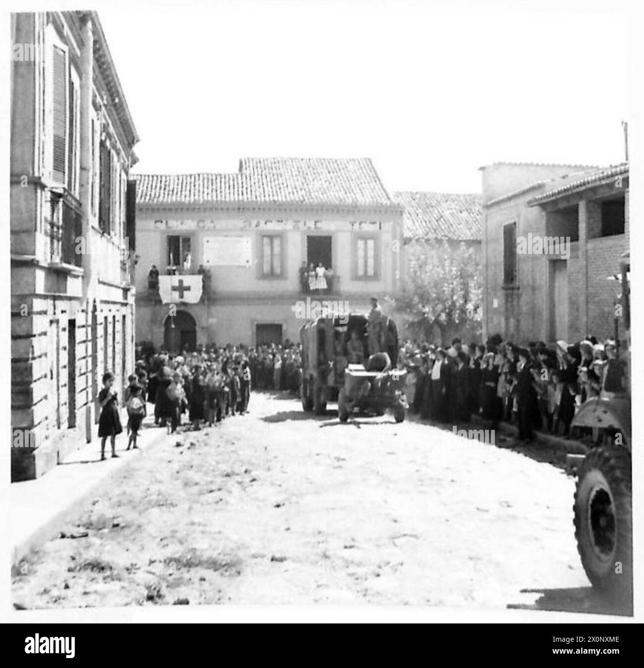 THE BRITISH ARMY IN NORTH AFRICA, SICILY, ITALY, THE BALKANS AND ...