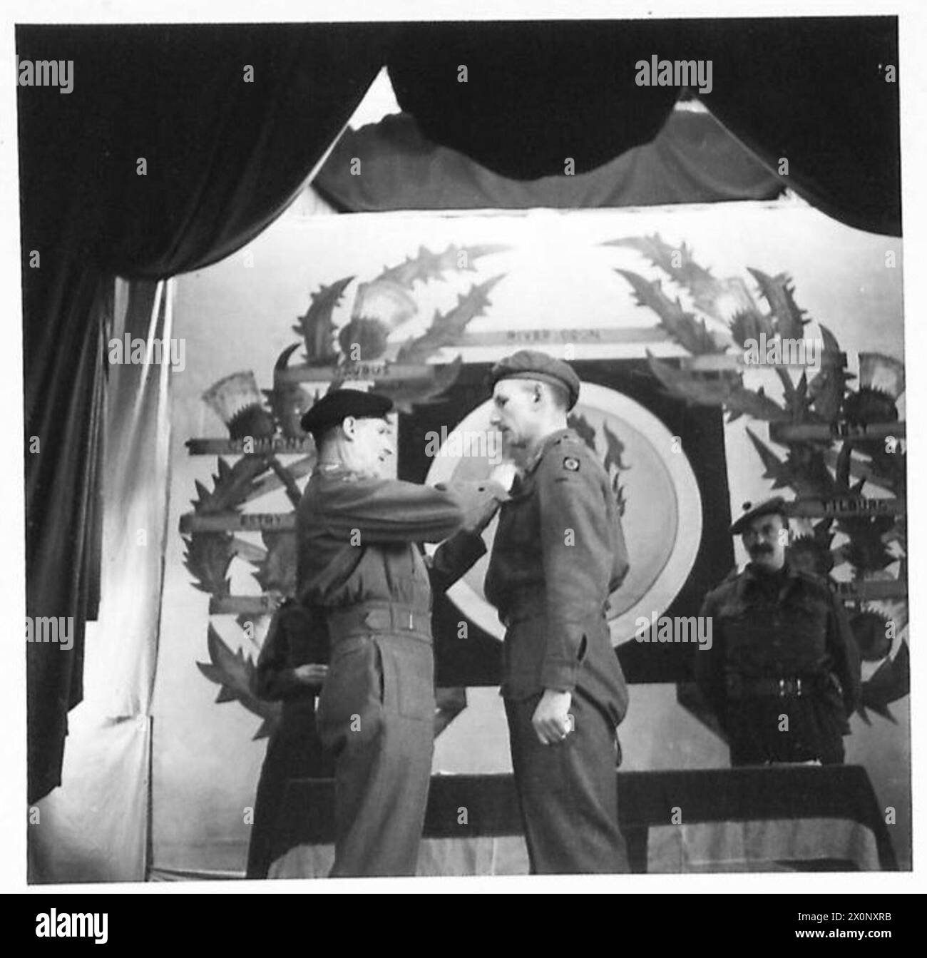 15TH (SCOTTISH) DIV. INVESTITURE - Maj. P.T. Wood, 279 Fd Coy, RE ...