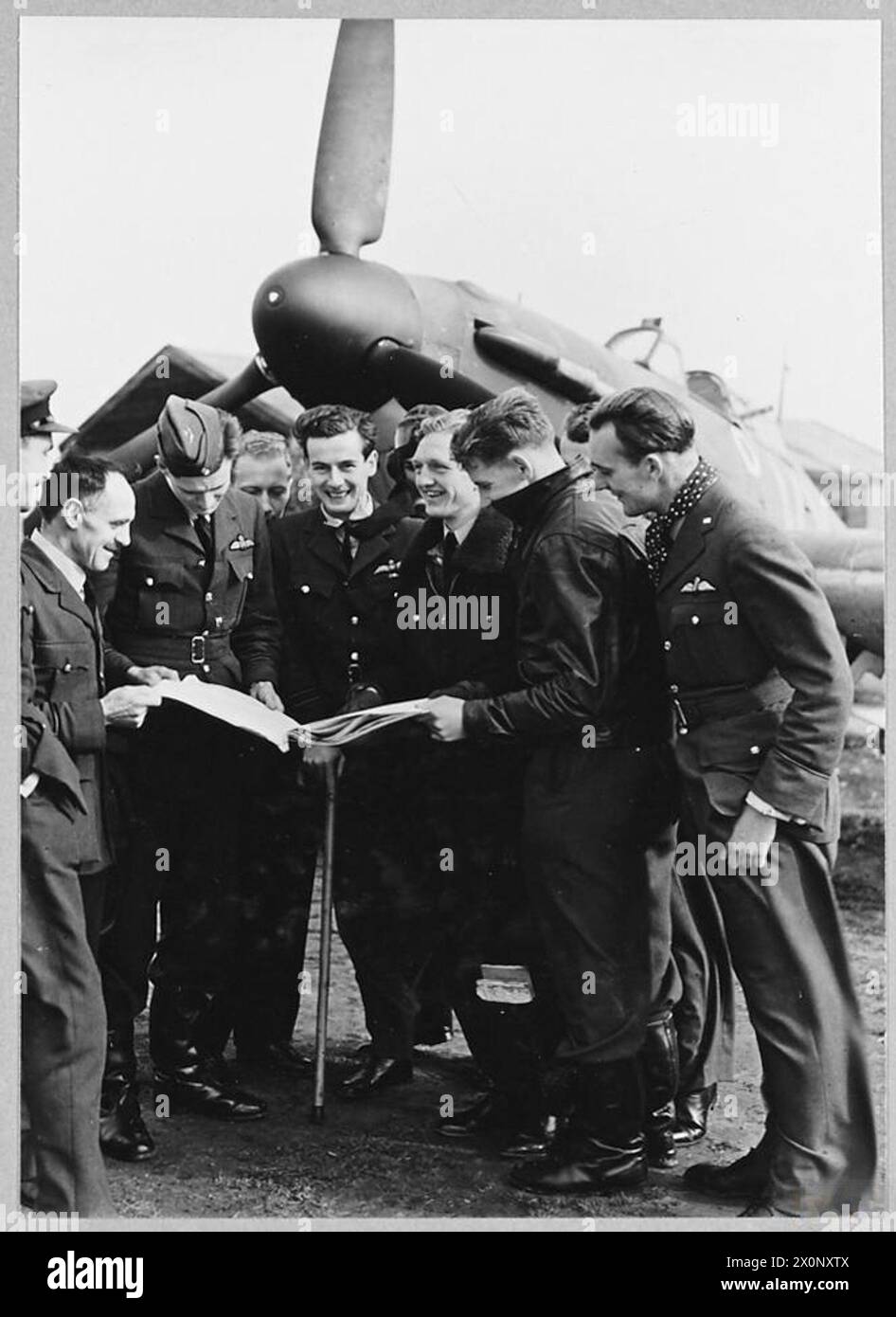 THE BATTLE OF BRITAIN 1940 - Squadron Leader Peter Townsend, the CO of ...