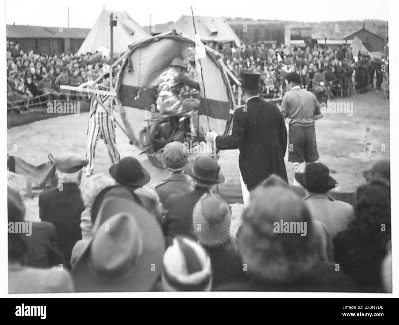 "SALUTE THE SOLDIER" WEEK IN STROMNESS - Despatch riders amuse the ...
