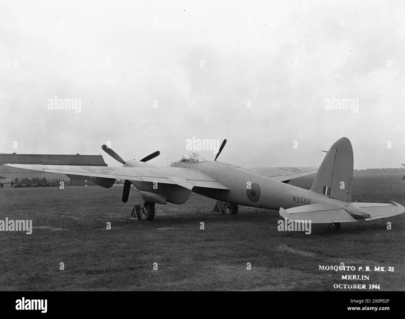 Aerial reconnaissance mosquito hi-res stock photography and images - Alamy