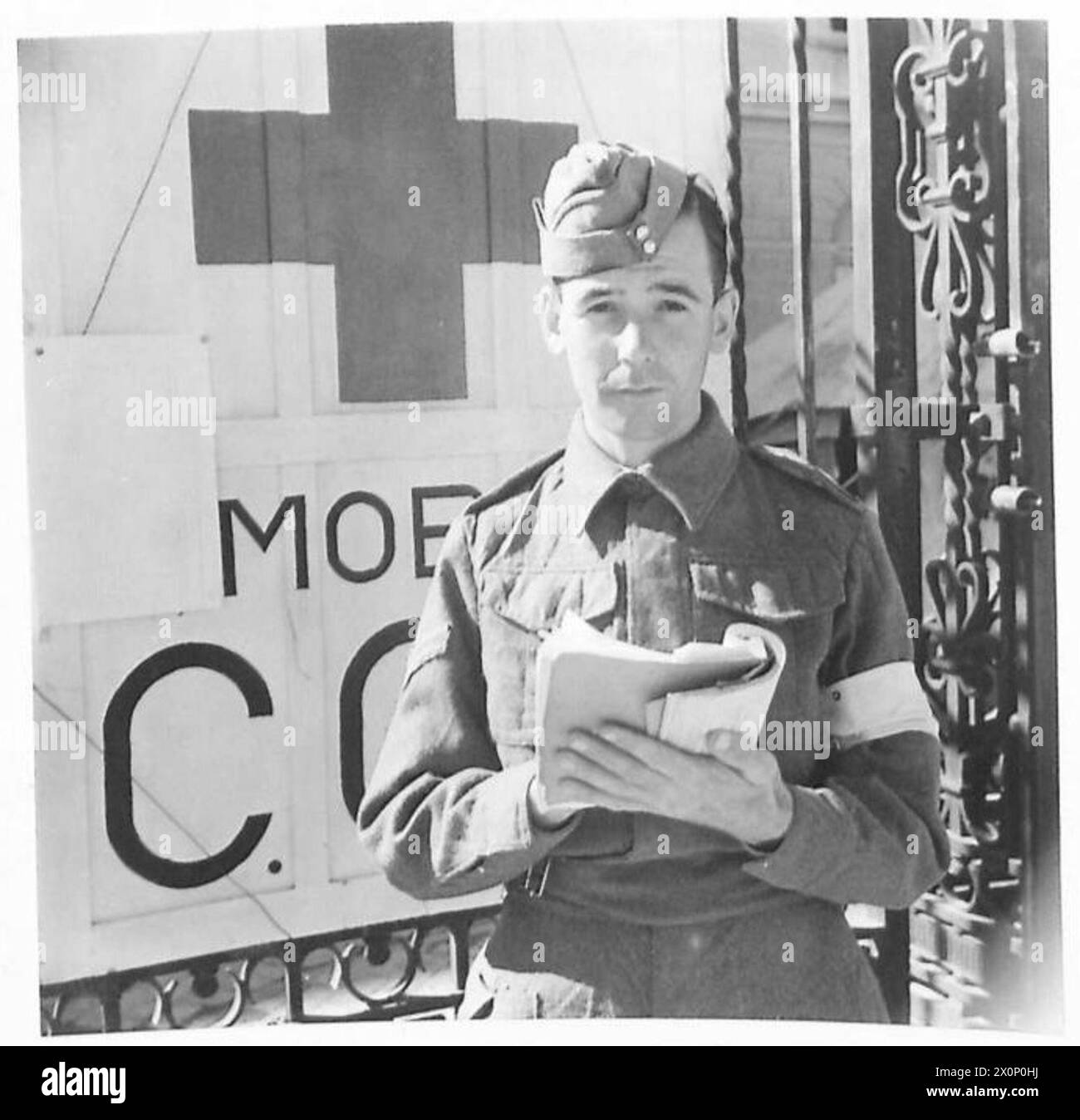 ITALY WITH THE EIGHTH ARMY "MEN OF ALAMEIN" - A typical representative ...