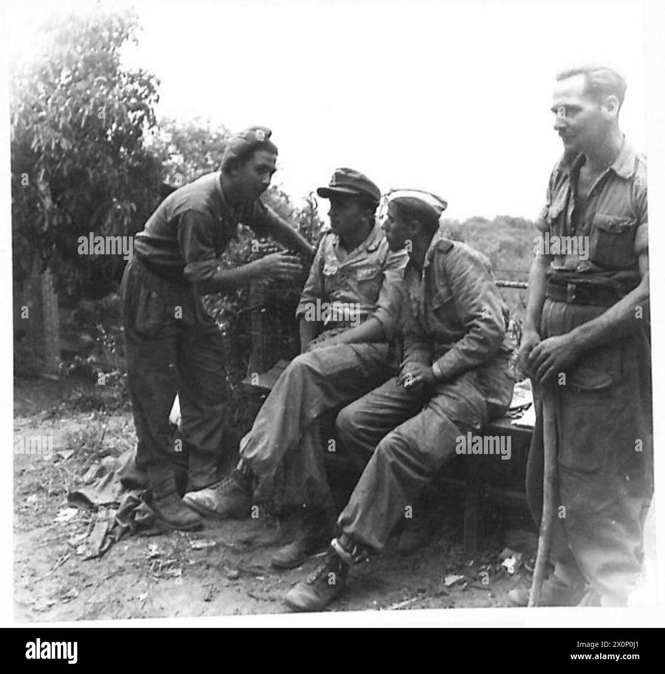 British army section patrol hi-res stock photography and images - Alamy