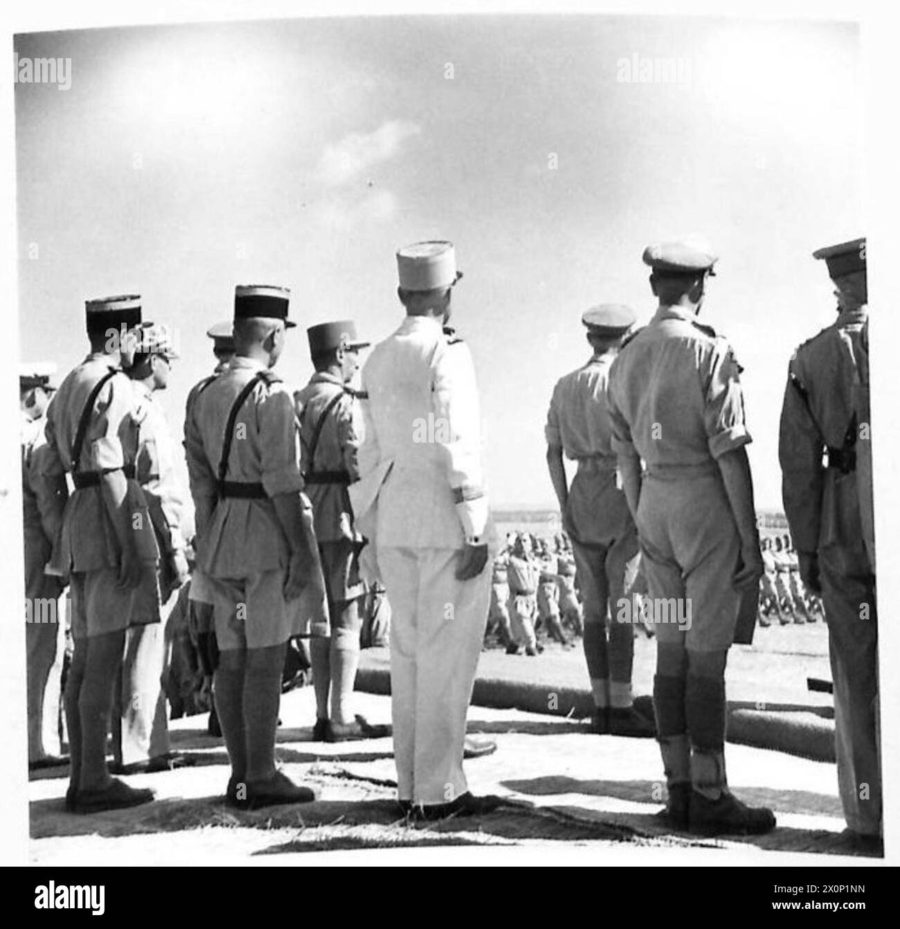 General Eisenhower inspects British troops in North Africa while French ...