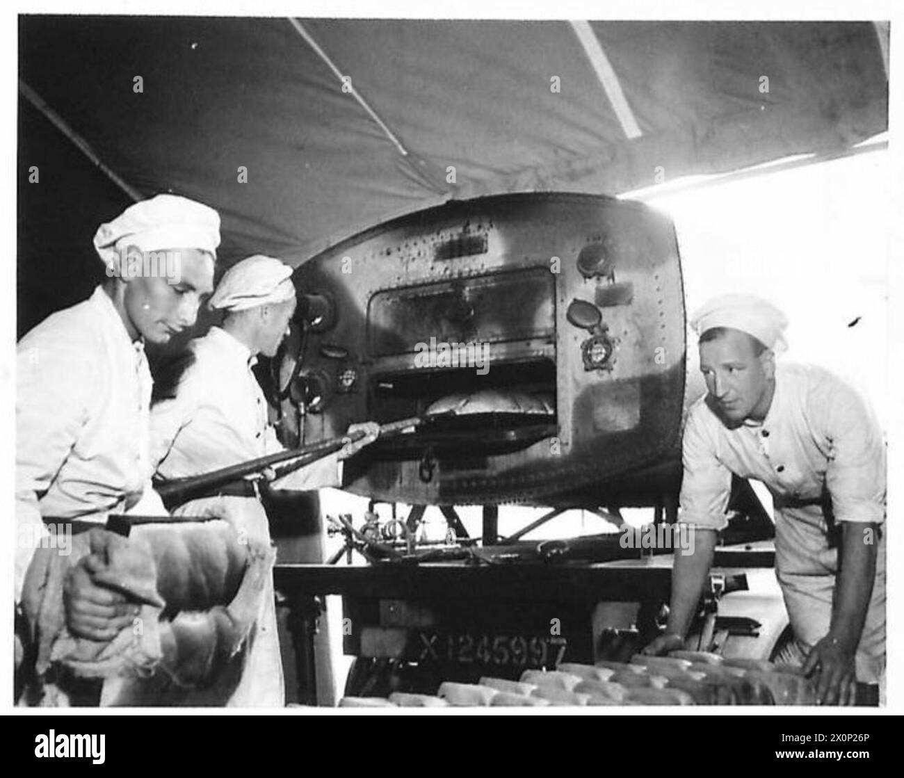 Mobile ovens hi-res stock photography and images - Alamy