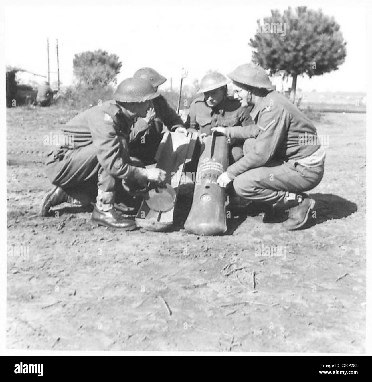 FIFTH ARMY : ANZIO BRIDGEHEAD - CSM Plunkett explains the working of ...