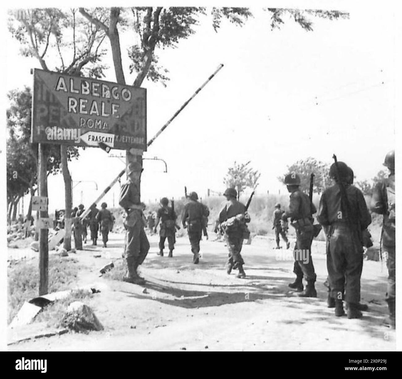 FIFTH ARMY : ROME : ALLIED TROOPS BESIEGE ITALIAN CAPITAL - American ...