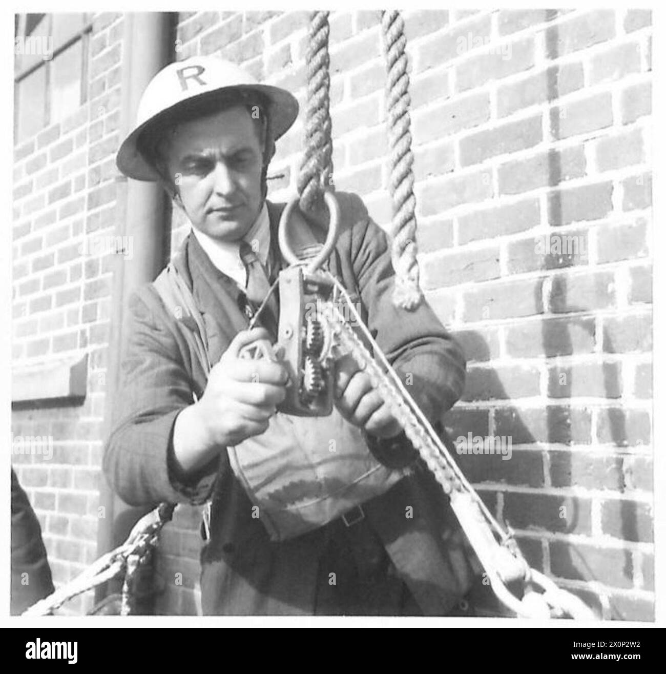 negative - The "White"stretcher balance which finds its own centre of ...