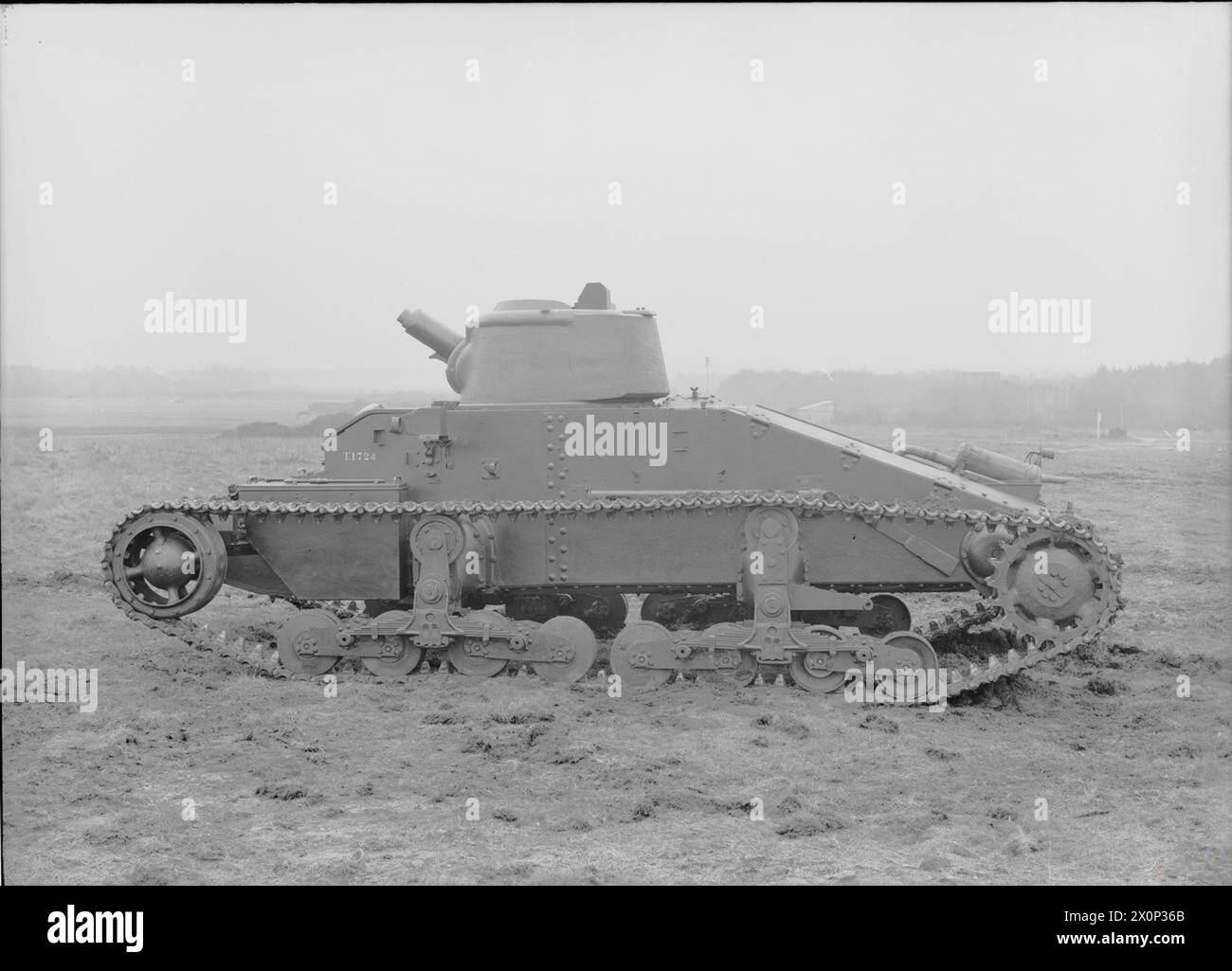 BRITISH TANKS AND ARMOURED FIGHTING VEHICLES 1939-45 - Infantry Tank Mk ...