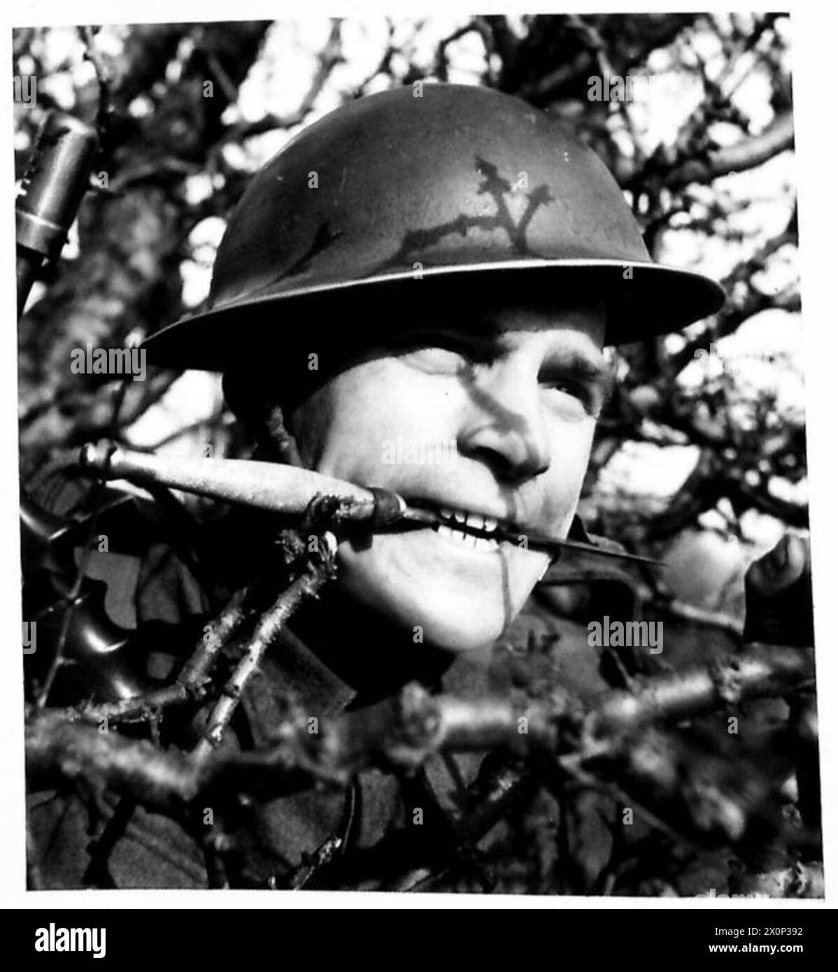 COMMANDOS IN TRAINING - A type. The man is carrying his commando ...