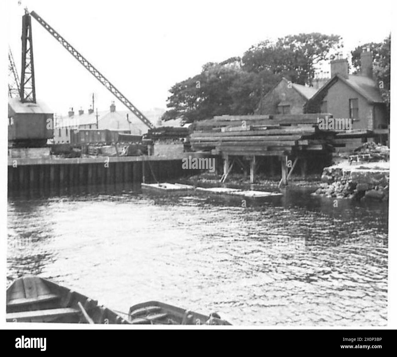 Beach sheet Black and White Stock Photos & Images - Alamy