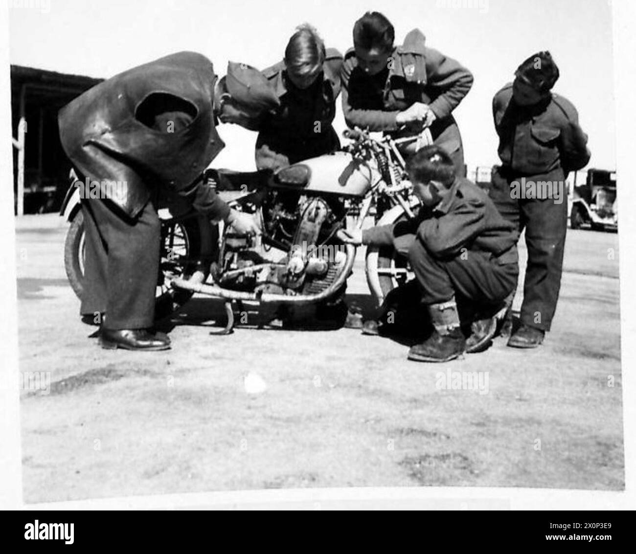 Age mechanics Black and White Stock Photos & Images - Alamy