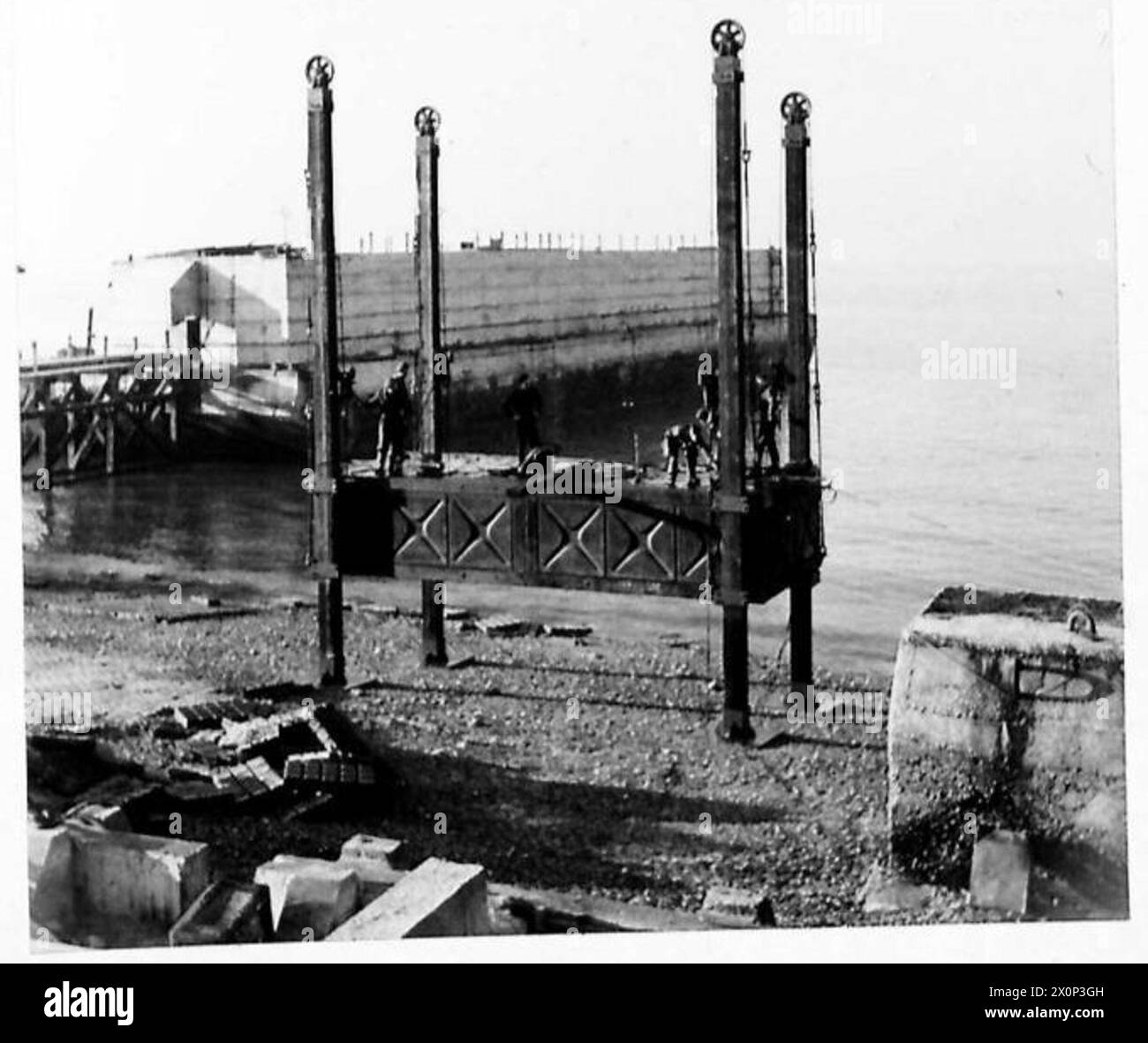 Construction of shipbuilding dock Cut Out Stock Images & Pictures - Alamy