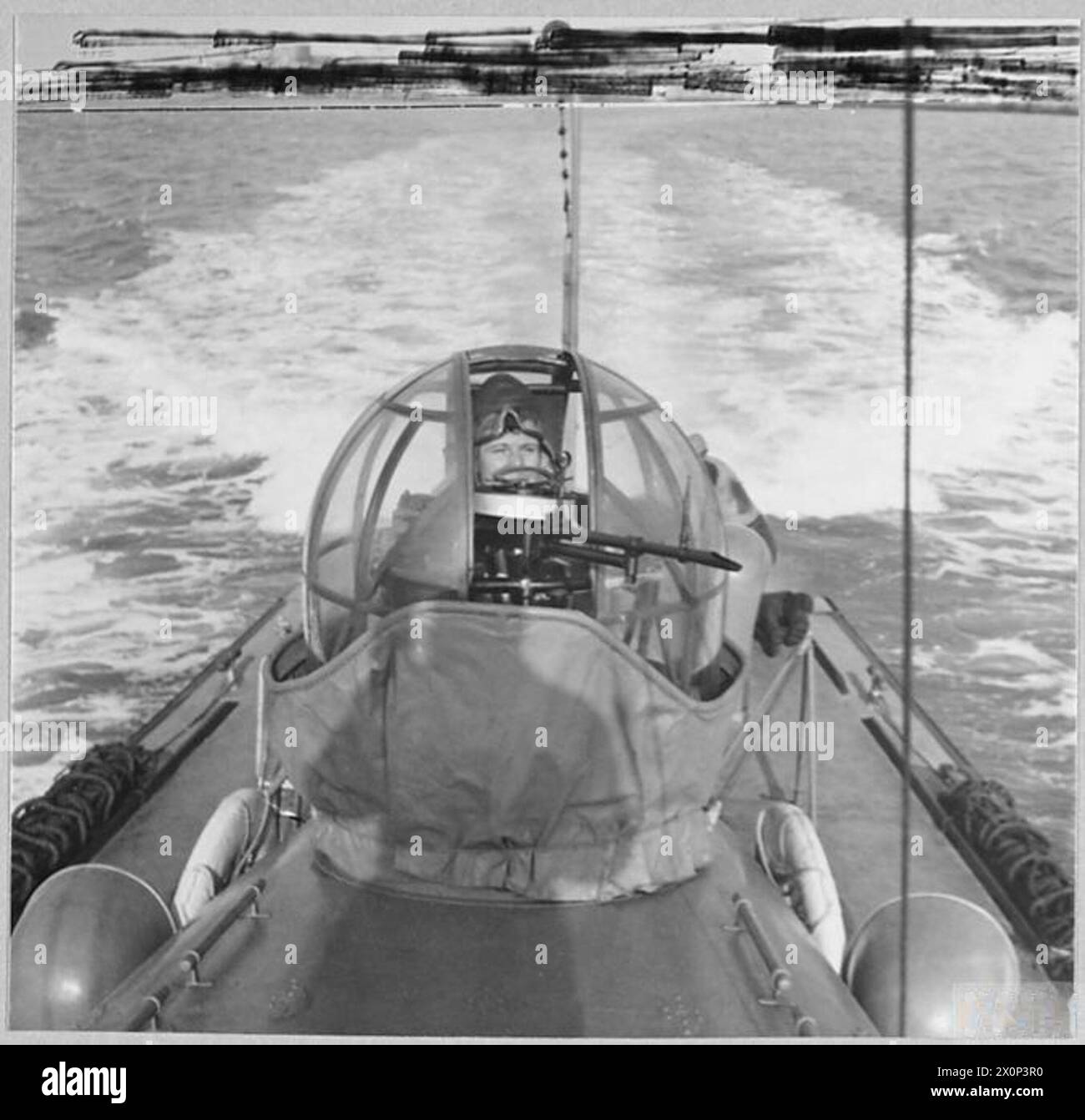 Machine gun turret hi-res stock photography and images - Alamy