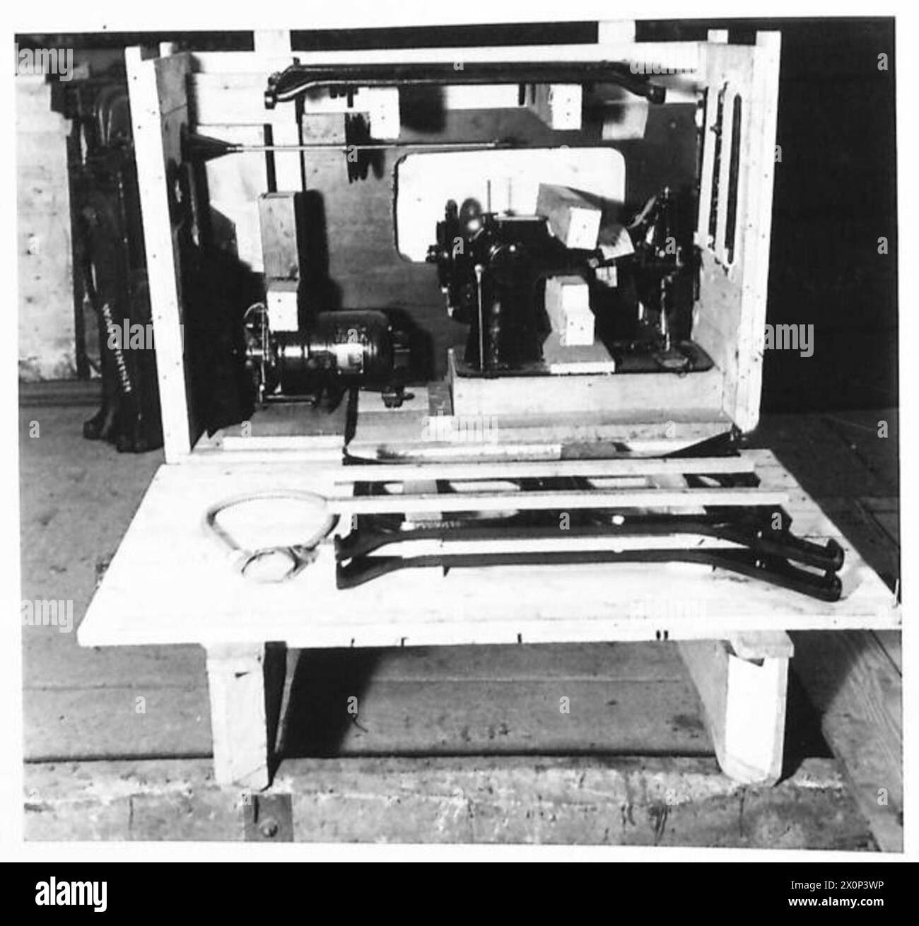 Negative shipment hi-res stock photography and images - Alamy