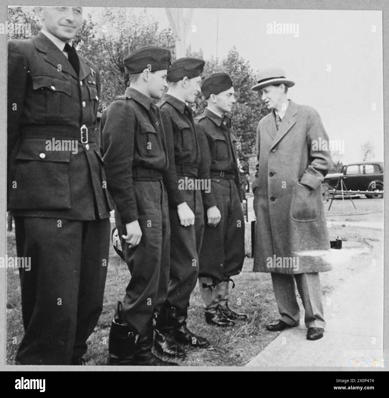 VISIT TO R.A.F. STATION BY PRIME MINISTER - Mr. Harry Hopkins in ...