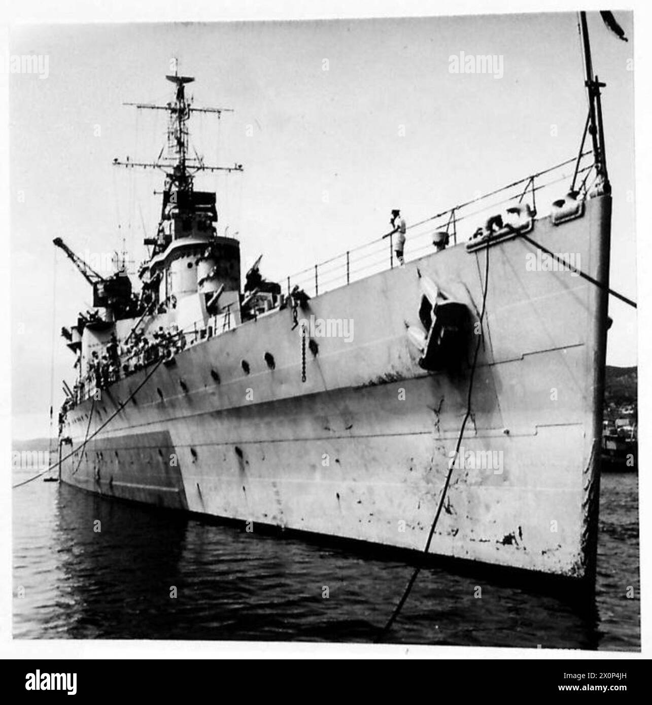 H.M.S. MAURITIES JOINS H.M.S. LIVERPOOL AT TRIESTE - HMS Mauritius ...