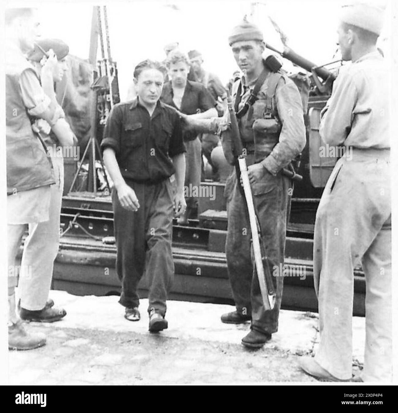 ITALY : COMMANDO RAID ON ISLE OF CHERSO - A captured Italian coming ...