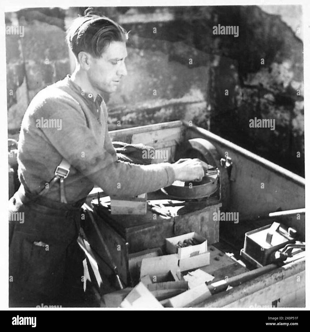 Machine gun magazine Black and White Stock Photos & Images - Alamy