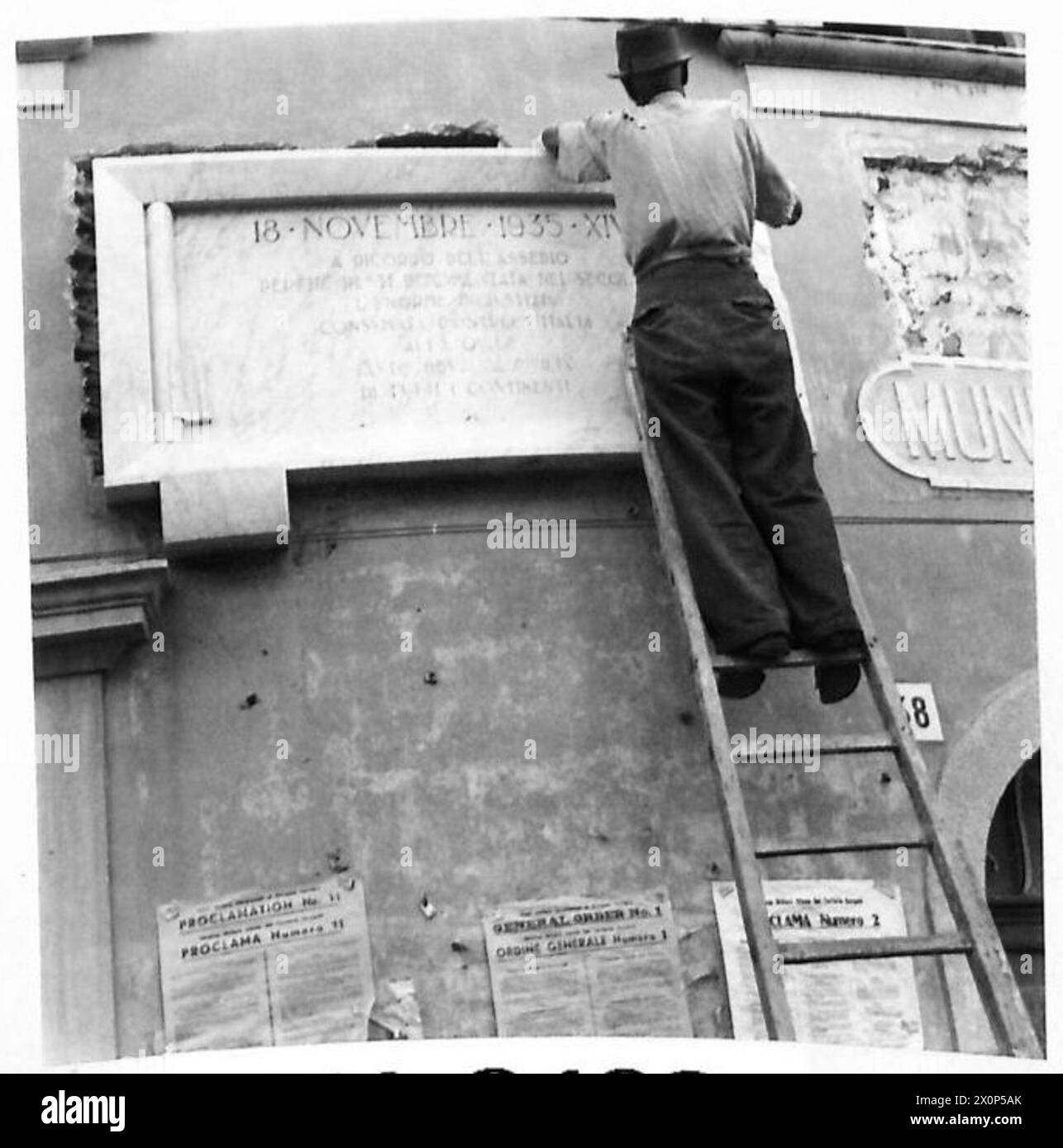 Mussolini plaque Black and White Stock Photos & Images - Alamy