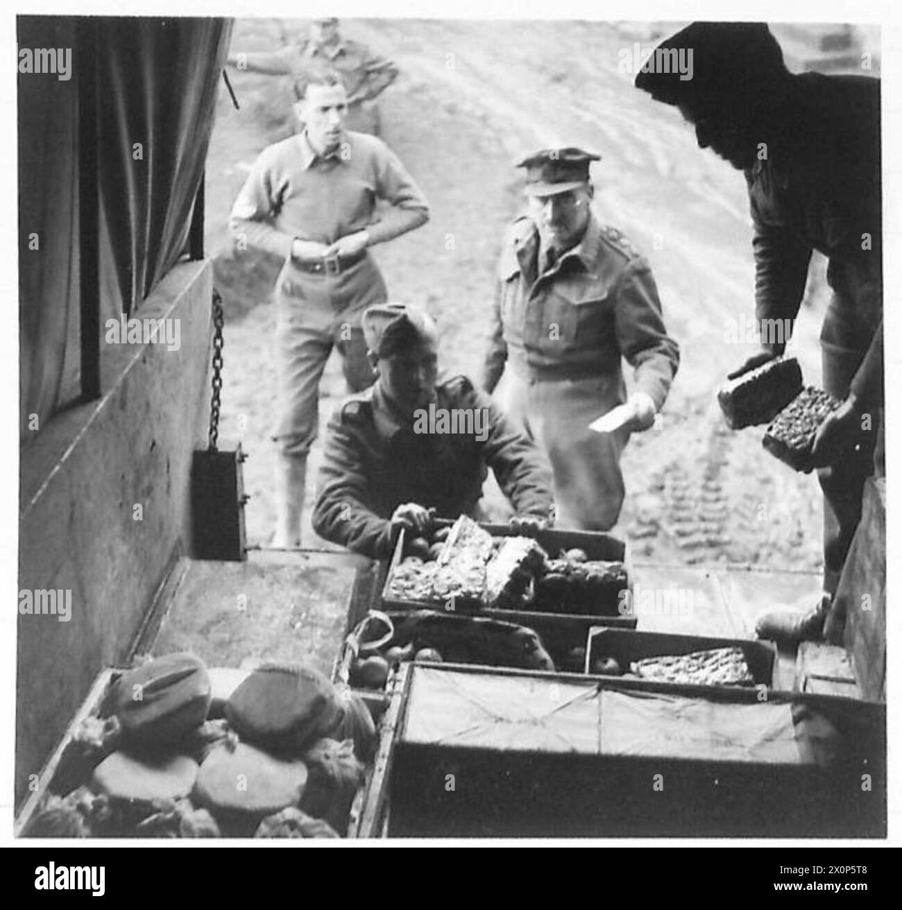 Image shows vehicle inspection hi-res stock photography and images - Alamy