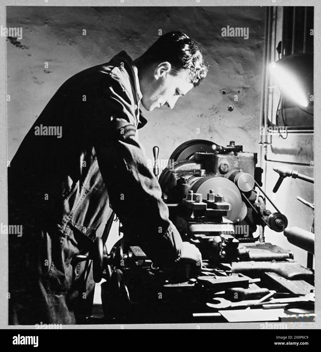 Personnel work in workshops hi-res stock photography and images - Alamy