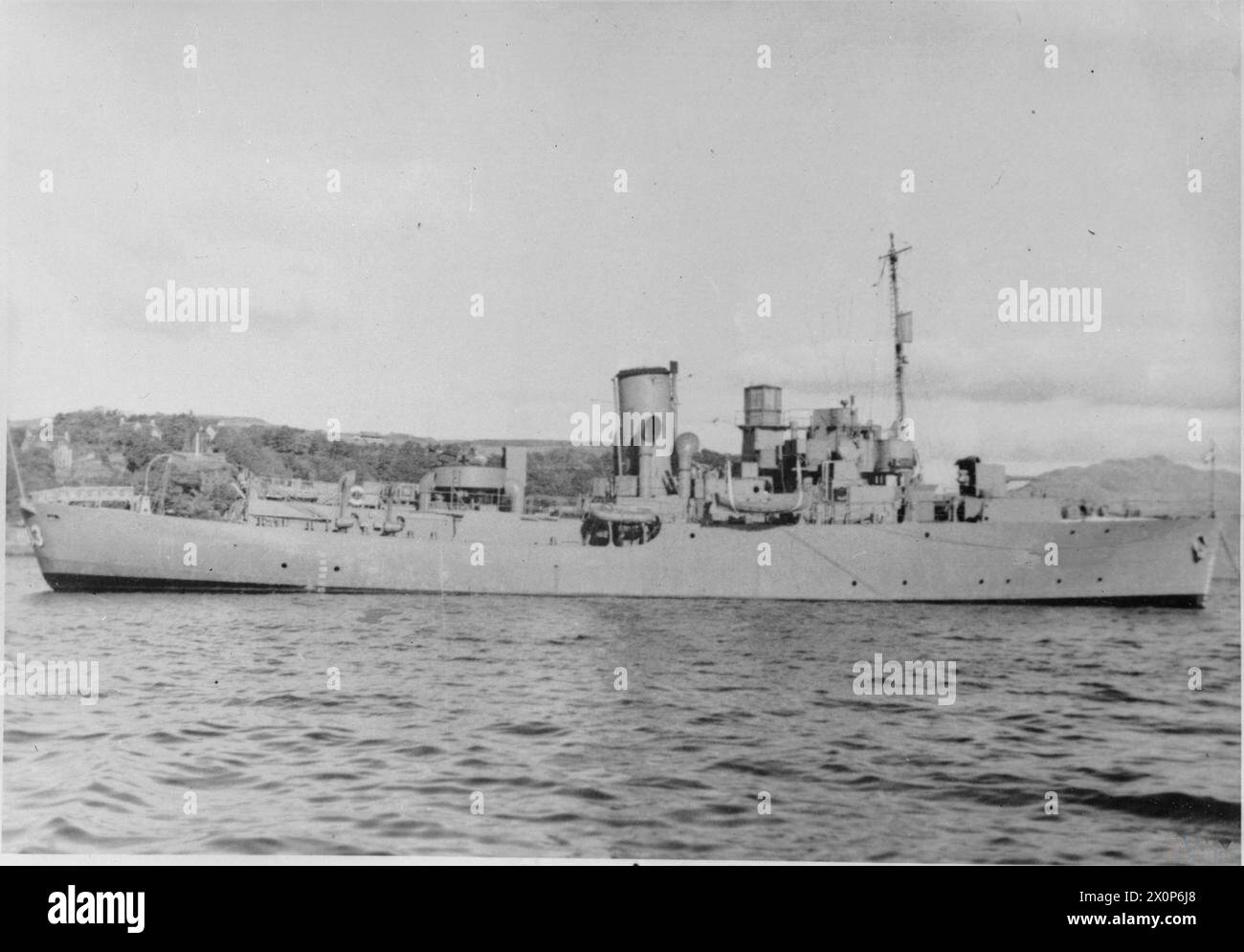 THE ROYAL NAVY DURING THE SECOND WORLD WAR - HMS CORIANDER in coastal ...