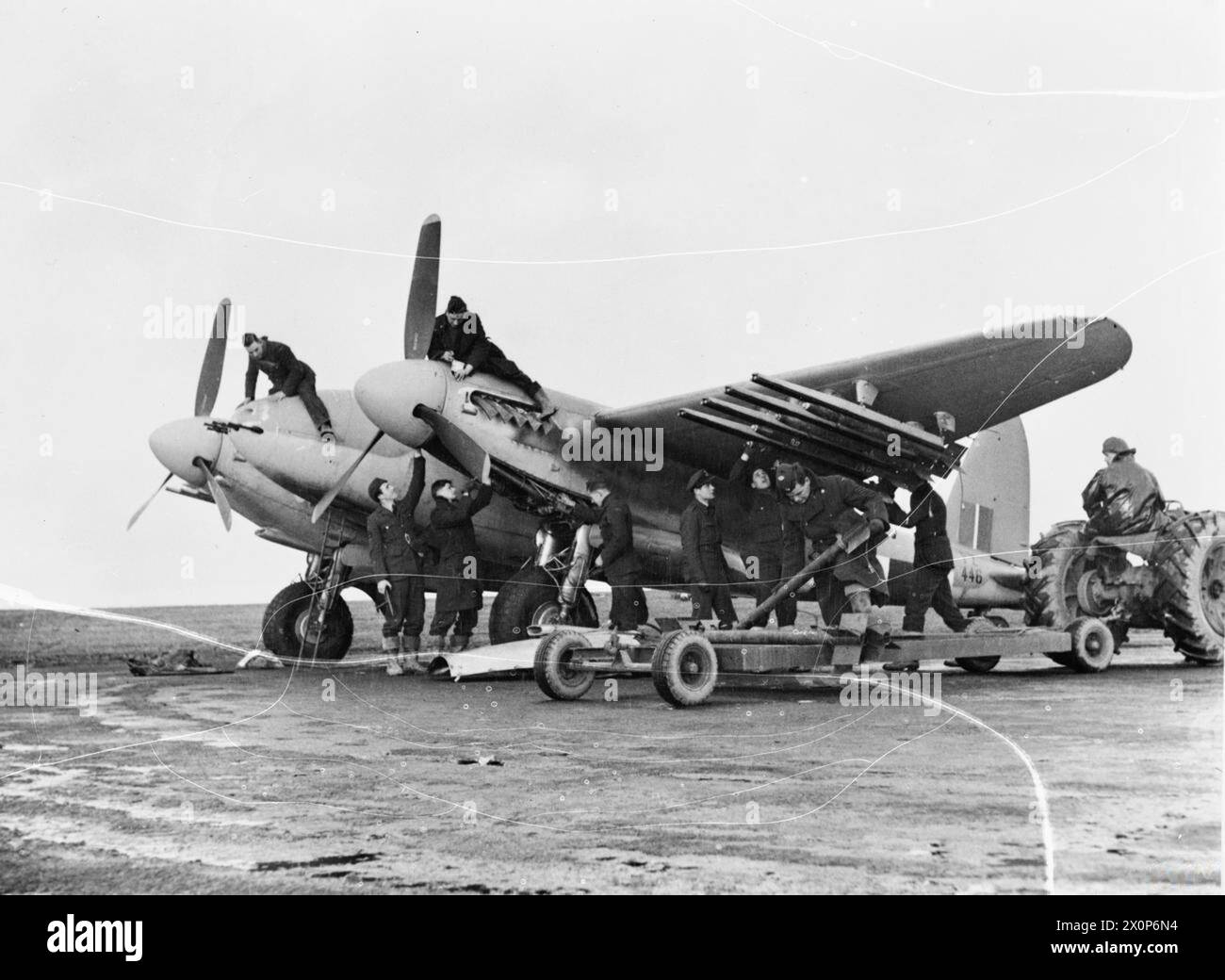 ROYAL AIR FORCE COASTAL COMMAND, 1939-1945. - De Havilland Mosquito FB ...