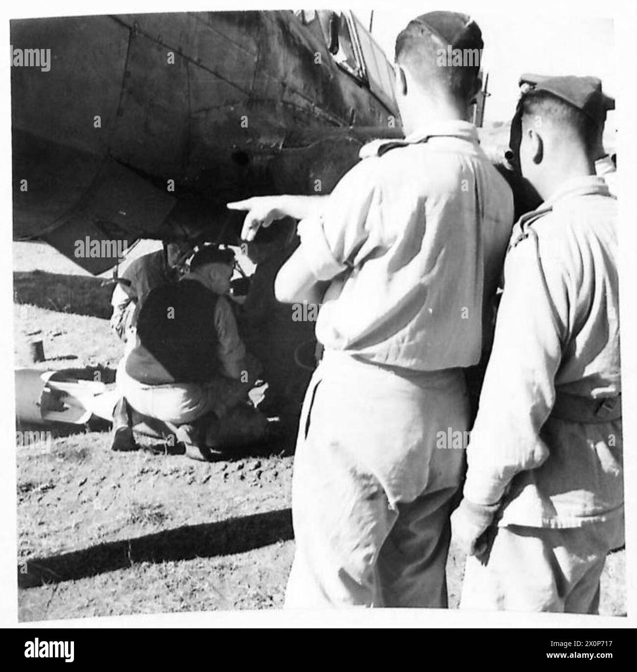 EIGHTH ARMY : INFANTRY MEET THEIR FLYING ARTILLERY - Another squadron is bombing up. The Wing ...