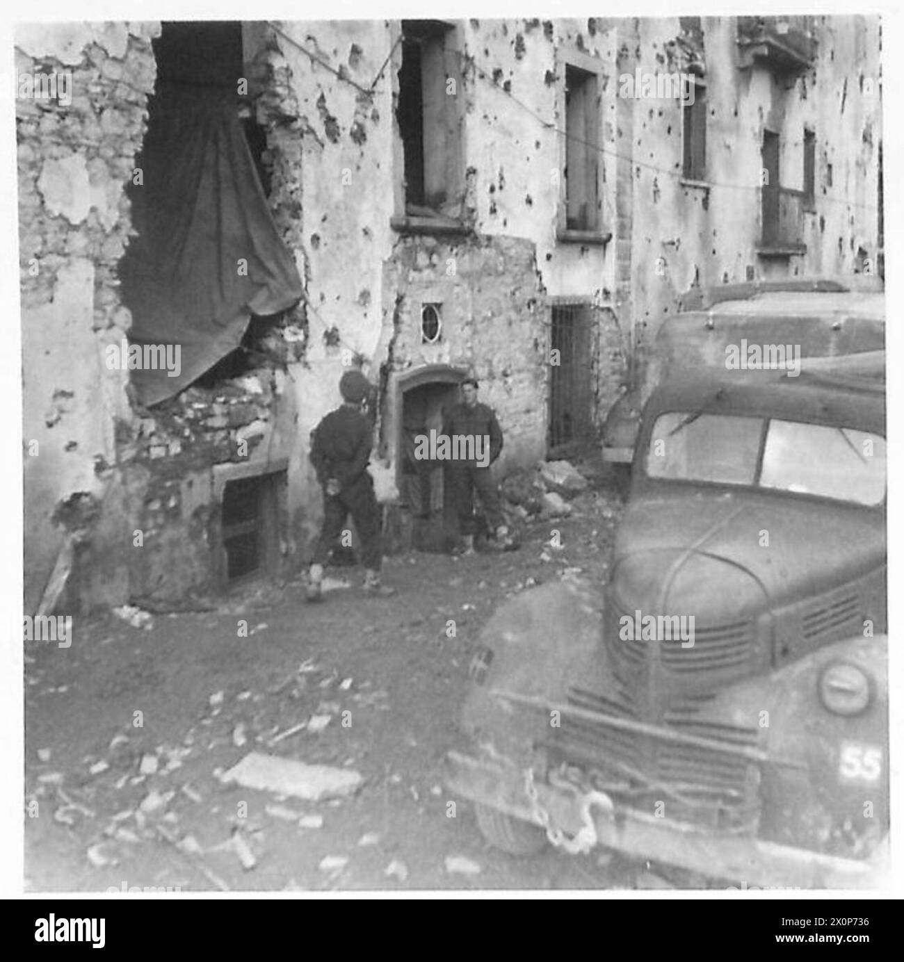 Soldiers in headquarters battalion Cut Out Stock Images & Pictures - Alamy