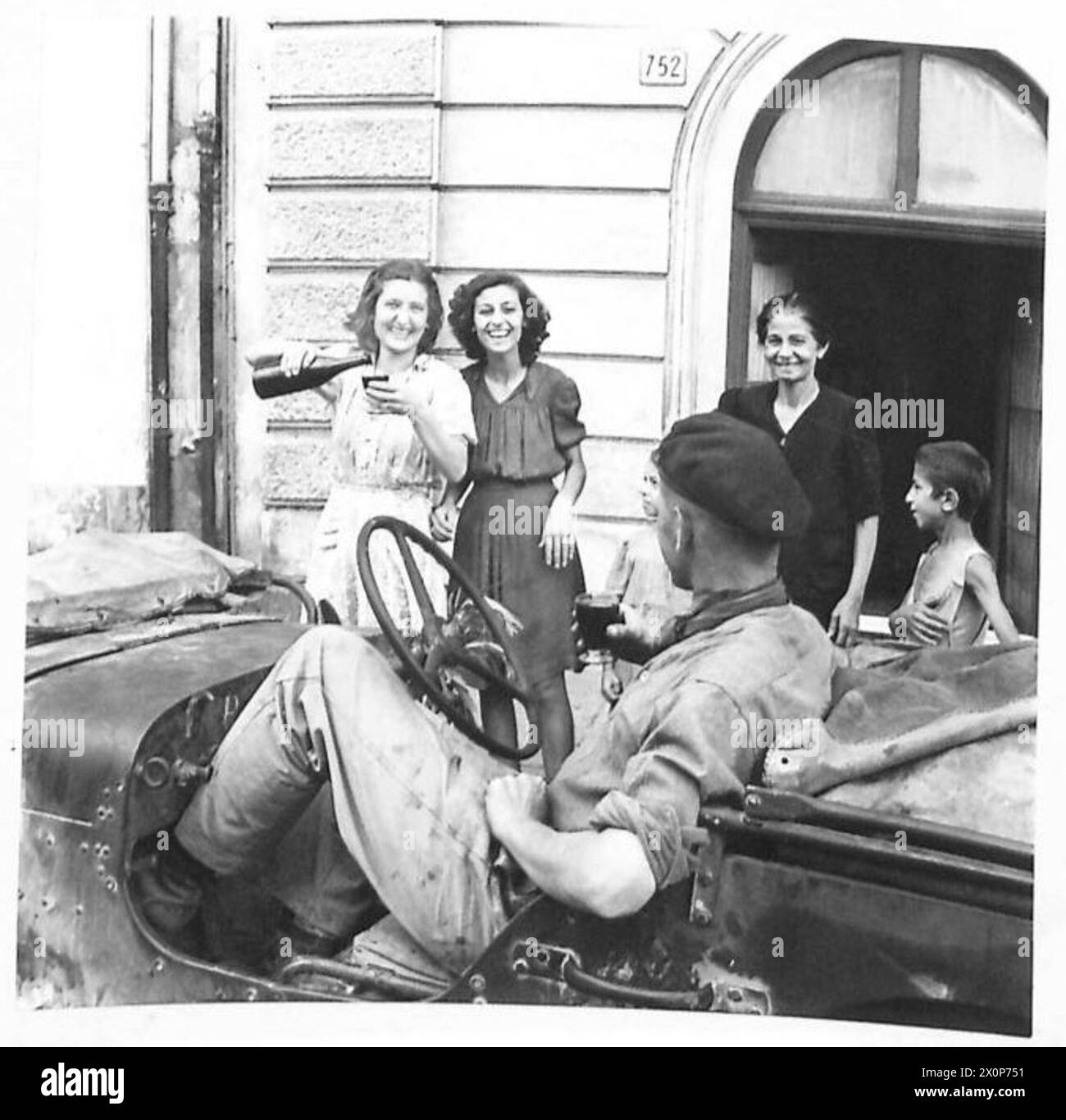 ENTRY INTO CATANIA - Truck drivers were stopped by the inhabitants and ... ENTRY INTO CATANIA - Truck drivers were stopped by the inhabitants and ...