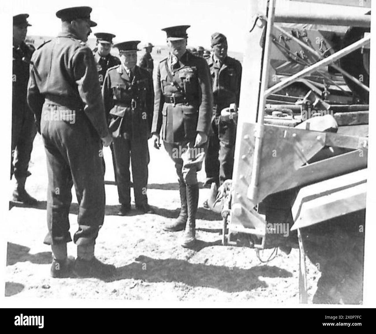 C-IN-C's TOUR OF 10TH ARMY - The C-in-C inspects 83rd Anti-Tank ...