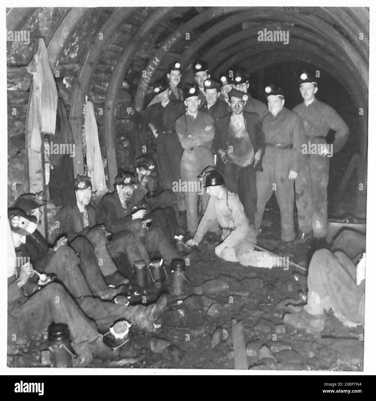 Army Catering Corps officers observe miners using a one-man food ...