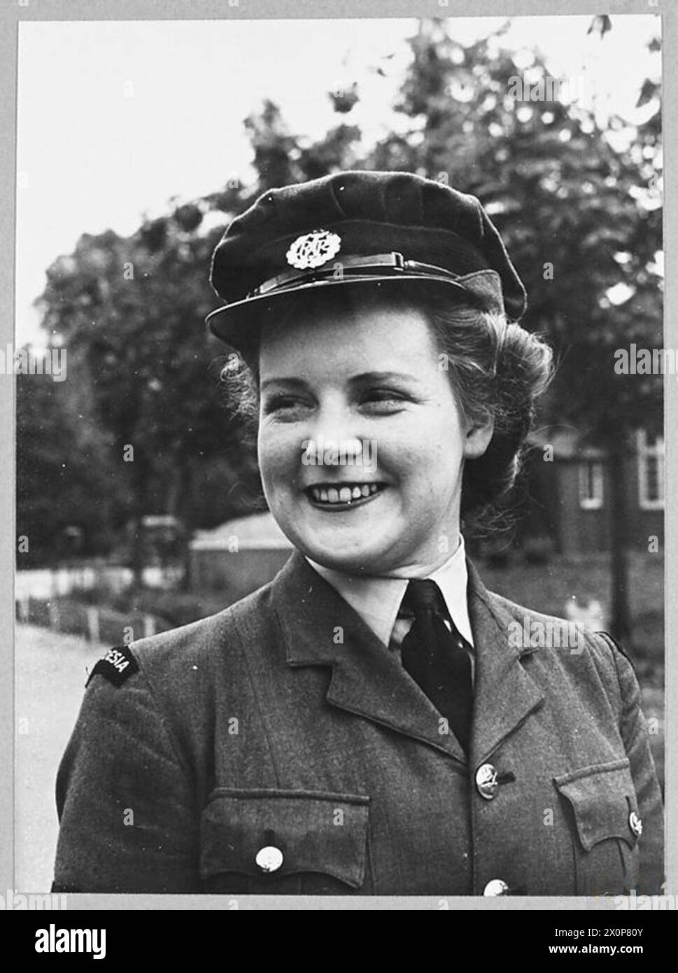 DOMINIONS W.A.A.F. AT IMPORTANT FIGHTER COMMAND GROUP H.Q. - For story ...