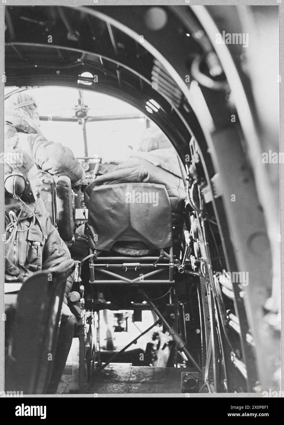 THE AVRO-MANCHESTER - The navigator sits behind the pilot. Photographic ...