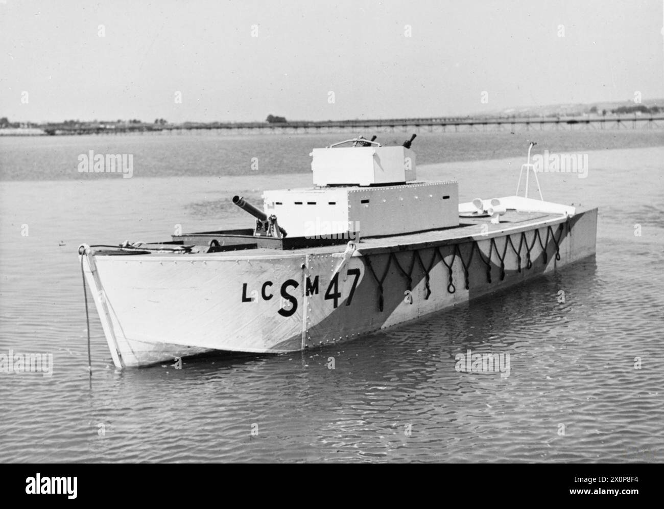 Landing craft support 1943 hi-res stock photography and images - Alamy