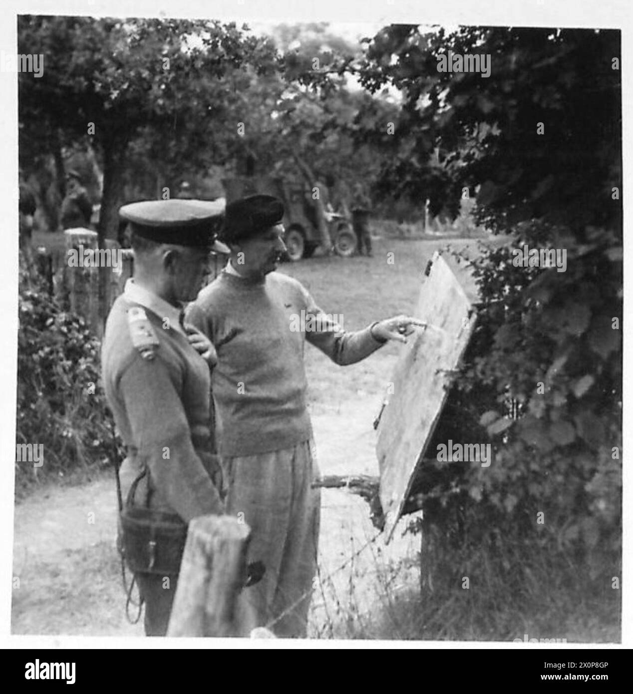 SIR JAMES GRIGG TOURS NORMANDY BATTLE-FRONT WITH GEN. MONTGOMERY - Gen ...