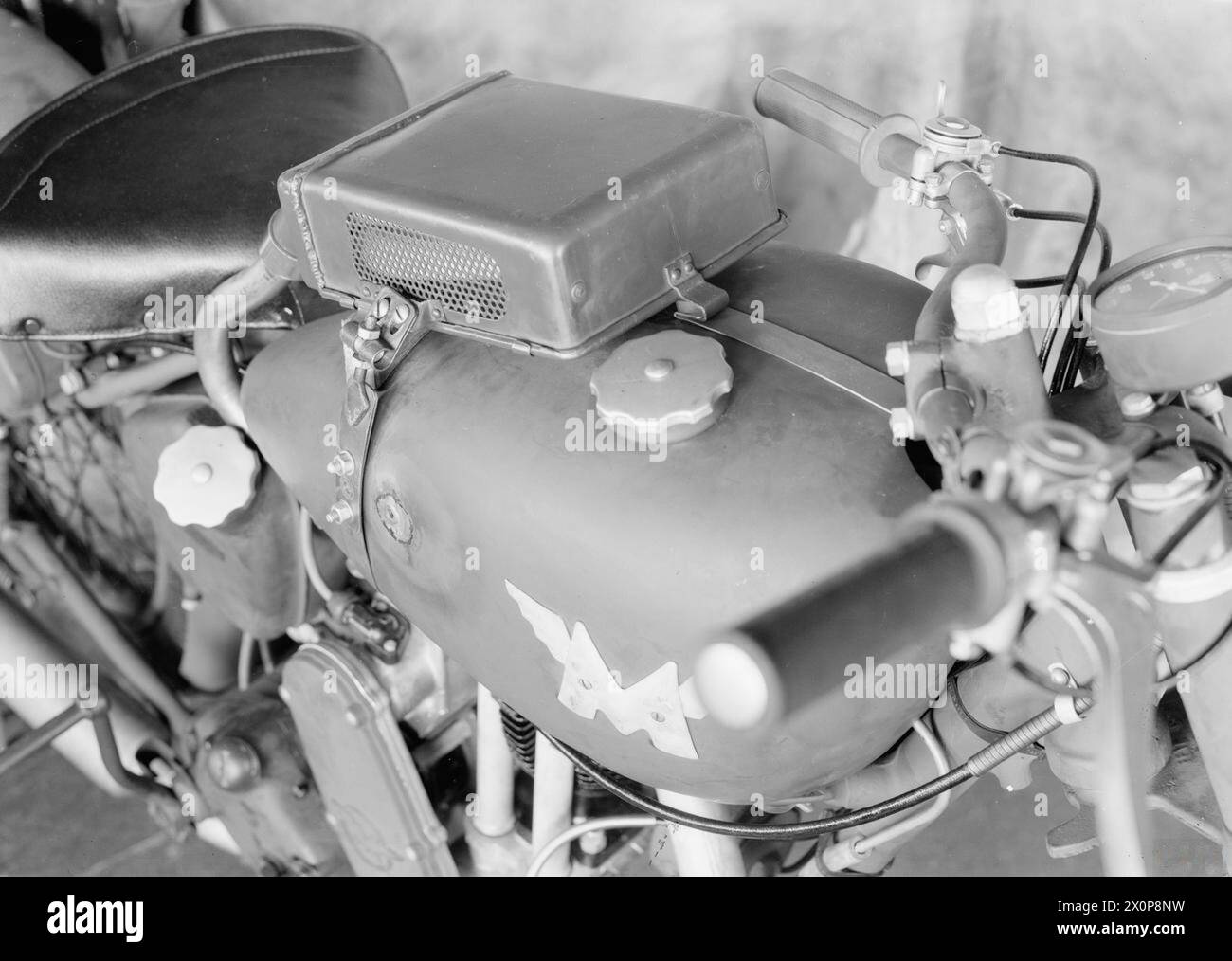 MILITARY MOTORCYCLES OF THE SECOND WORLD WAR - MATCHLESS 347cc OHV G.3L ...
