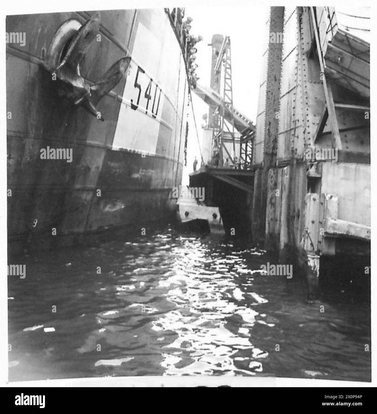 Docking maneuver Black and White Stock Photos & Images - Alamy