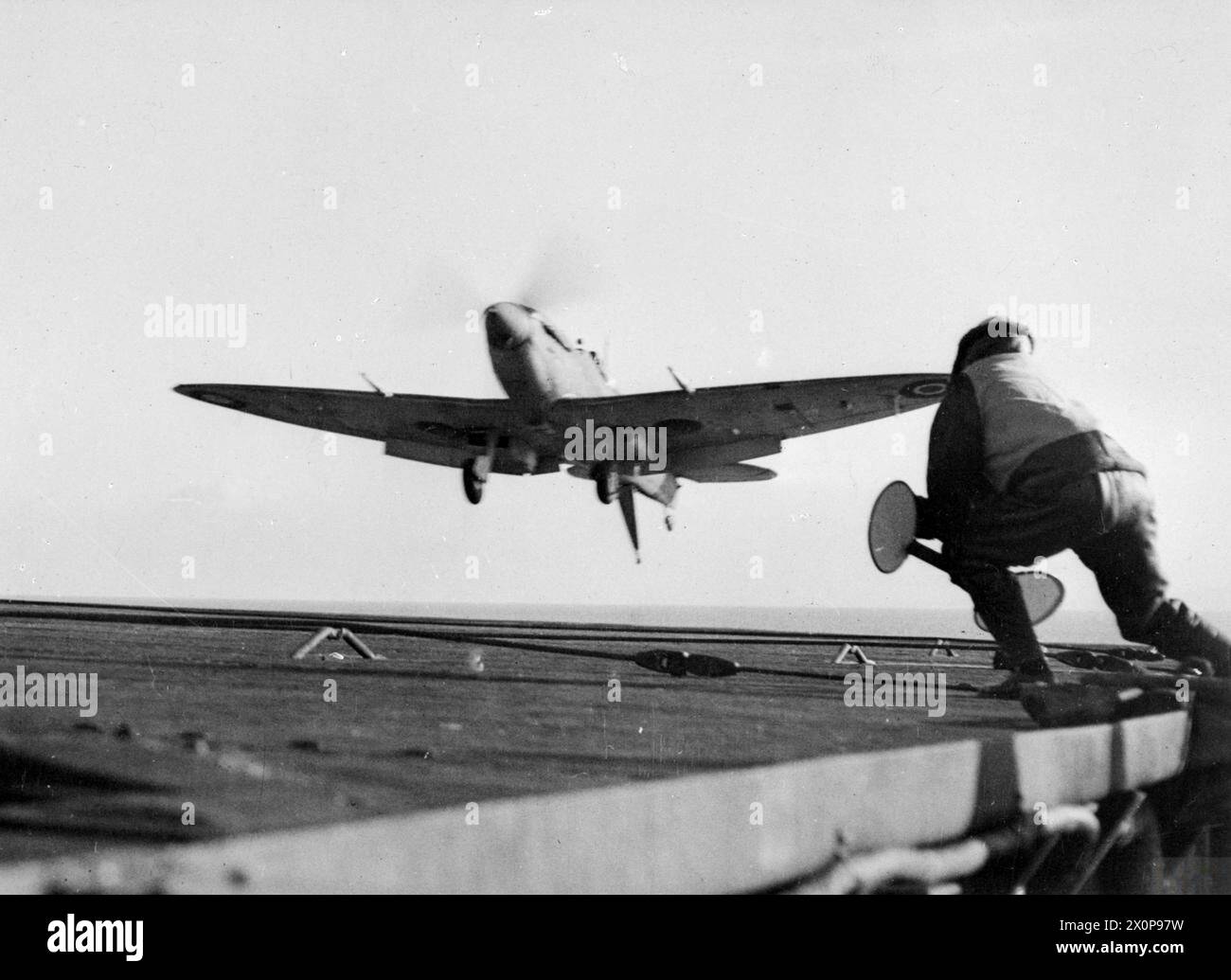 Plane lands on hms hi-res stock photography and images - Alamy