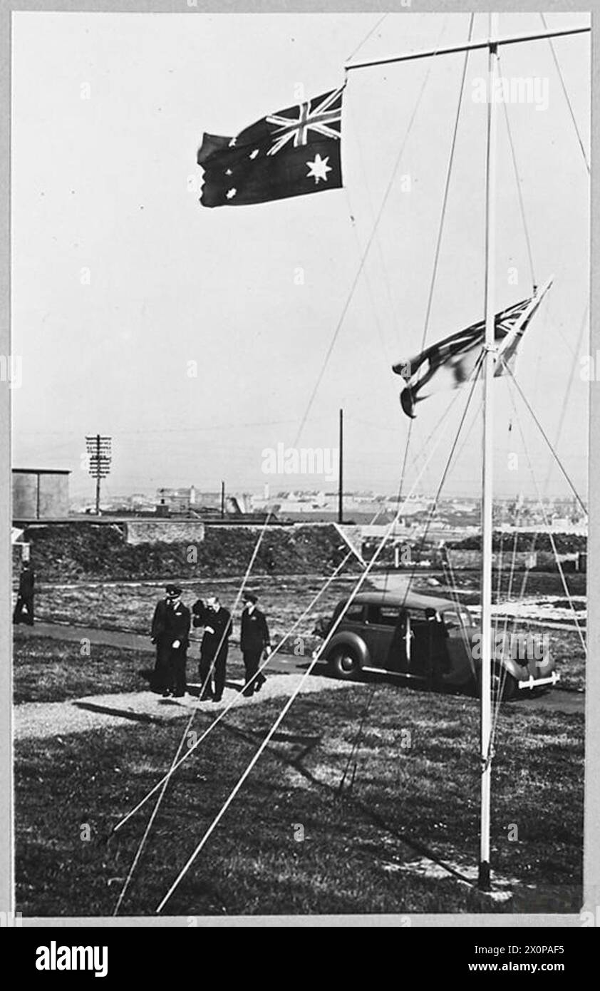Australian High Commissioner Rt. Hon. Stanley Bruce visits an R.A.A.F ...