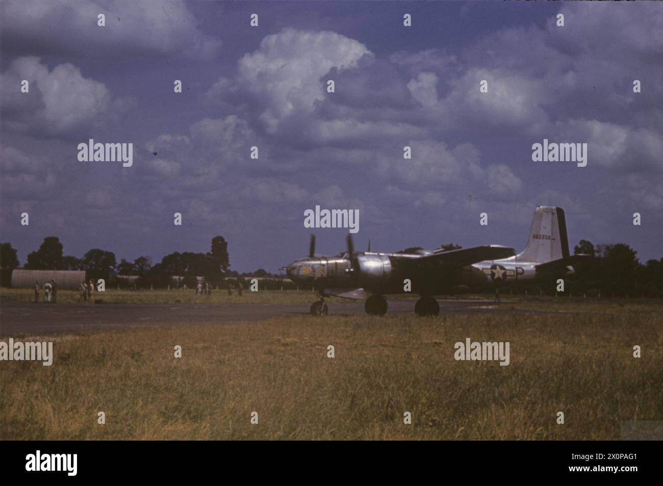 UNITED STATES NINTH AIR FORCE IN BRITAIN, 1942-1945 - An A-26 Invader ...